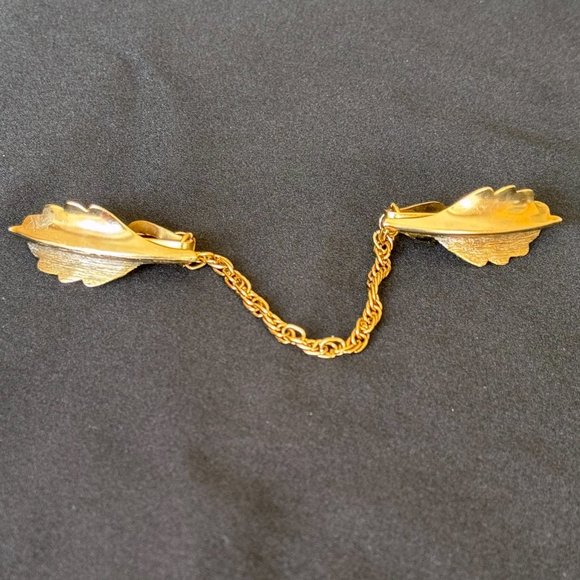Vintage | Jewelry | Vintage Sweater Guard Clip Keeper Gold Tone With ...